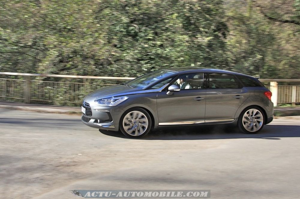 Essai Citroën DS5 1.6 THP 200 Sport Chic & Hybrid4 : bilan, galerie photos - Actu automobile