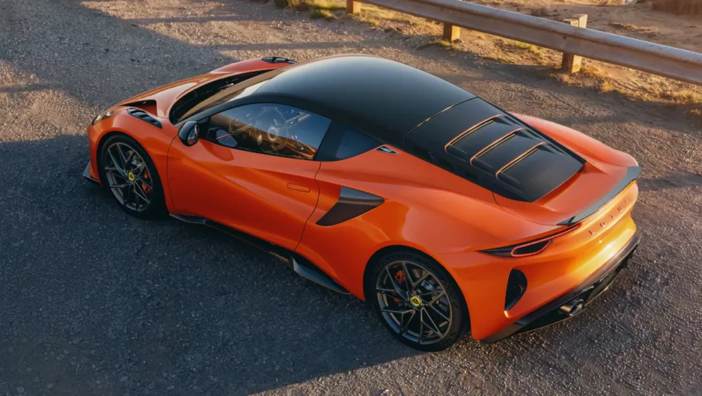 Lotus Emira 420 Sport : la plus radicale des Emira entre puissance et ...